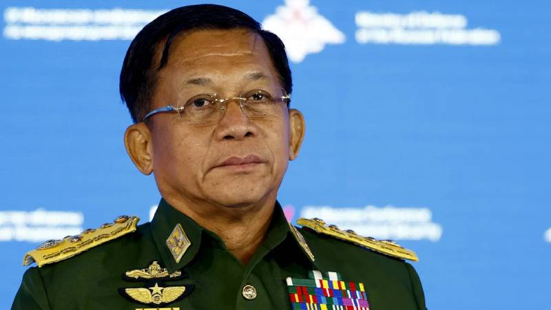 Min Aung Hlaing uses military version of ‘democracy’ as tool to maintain power - ENG.MIZZIMA.COM