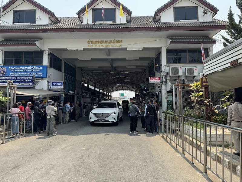Friendship Bridge No. 1 between Myawaddy and Mae Sot closed - ENG ...