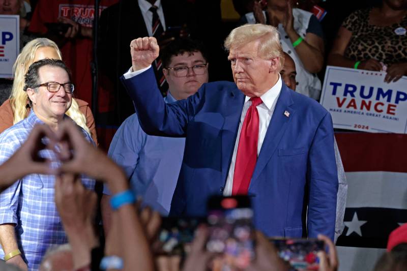 Trump returns to campaign trail after assassination scare - ENG.MIZZIMA.COM