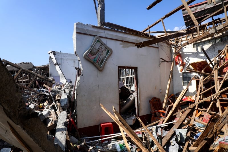 Junta clashes with resistance forces in northern Shan state, airstrikes ...