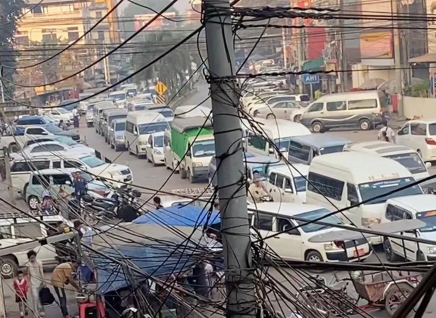 Fuel shortages in Myawaddy lead to more border crossings and black ...