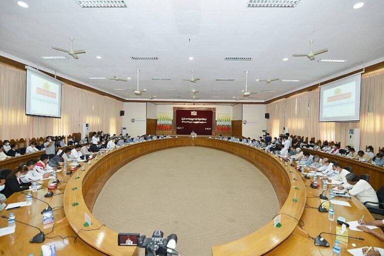 Myanmar junta pushes Chin IDPs to vote in December election - ENG ...