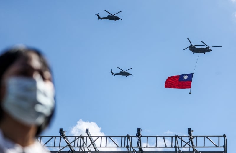 China tells citizens to avoid Japan travel as Taiwan row grows - ENG ...