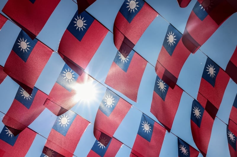 Chinese defence minister seeks 'trust' with US but cautions over Taiwan ...